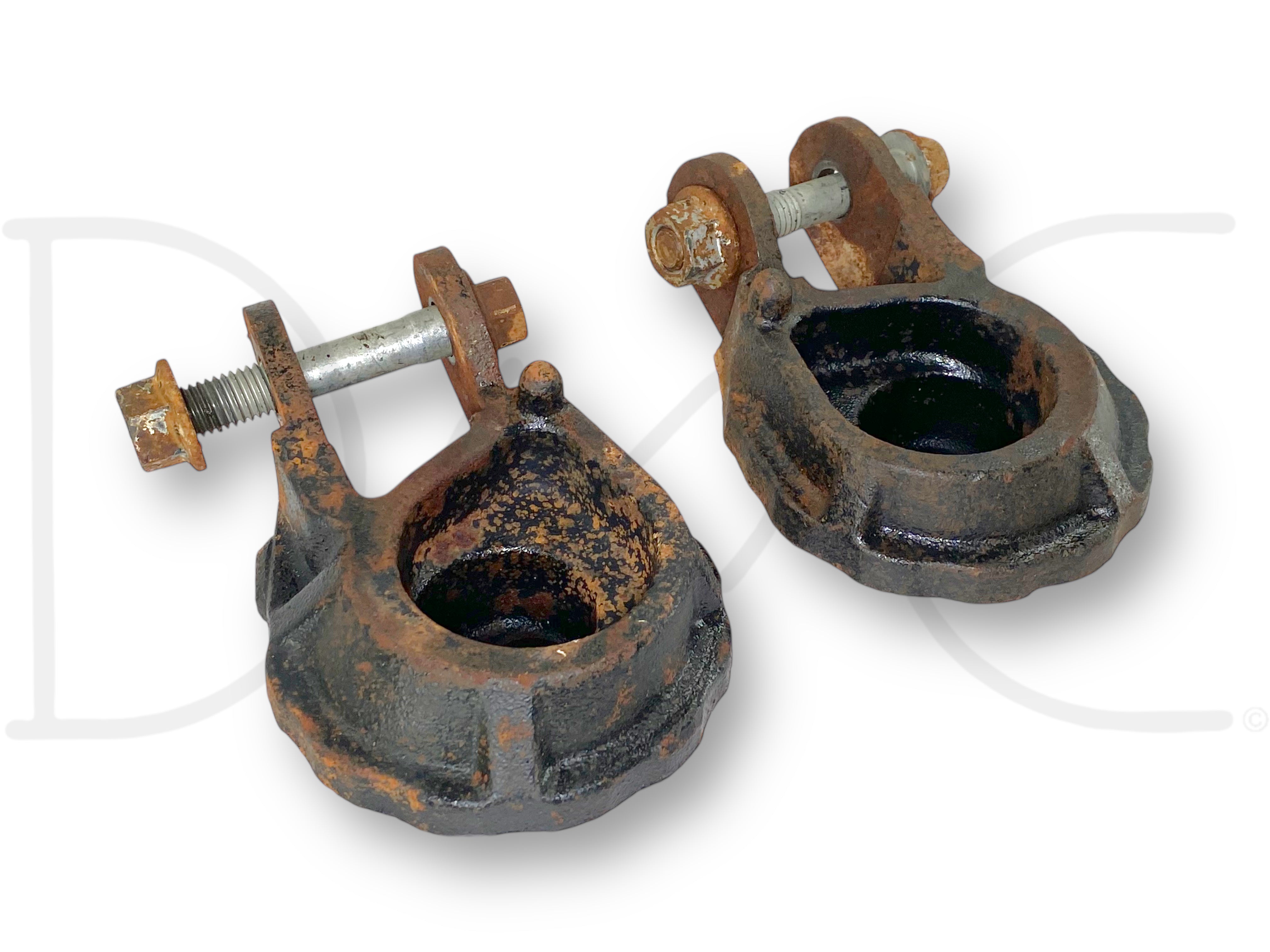 99-07 Ford F250 F350 FRONT COIL SPRING SEAT LOWER SET LEFT RIGHT 2WD ...